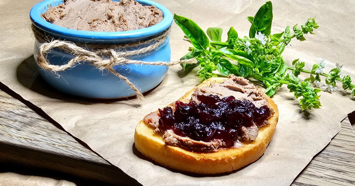 Паштет с коньяком и брусничным соусом, пошаговый рецепт с фотографиями ...